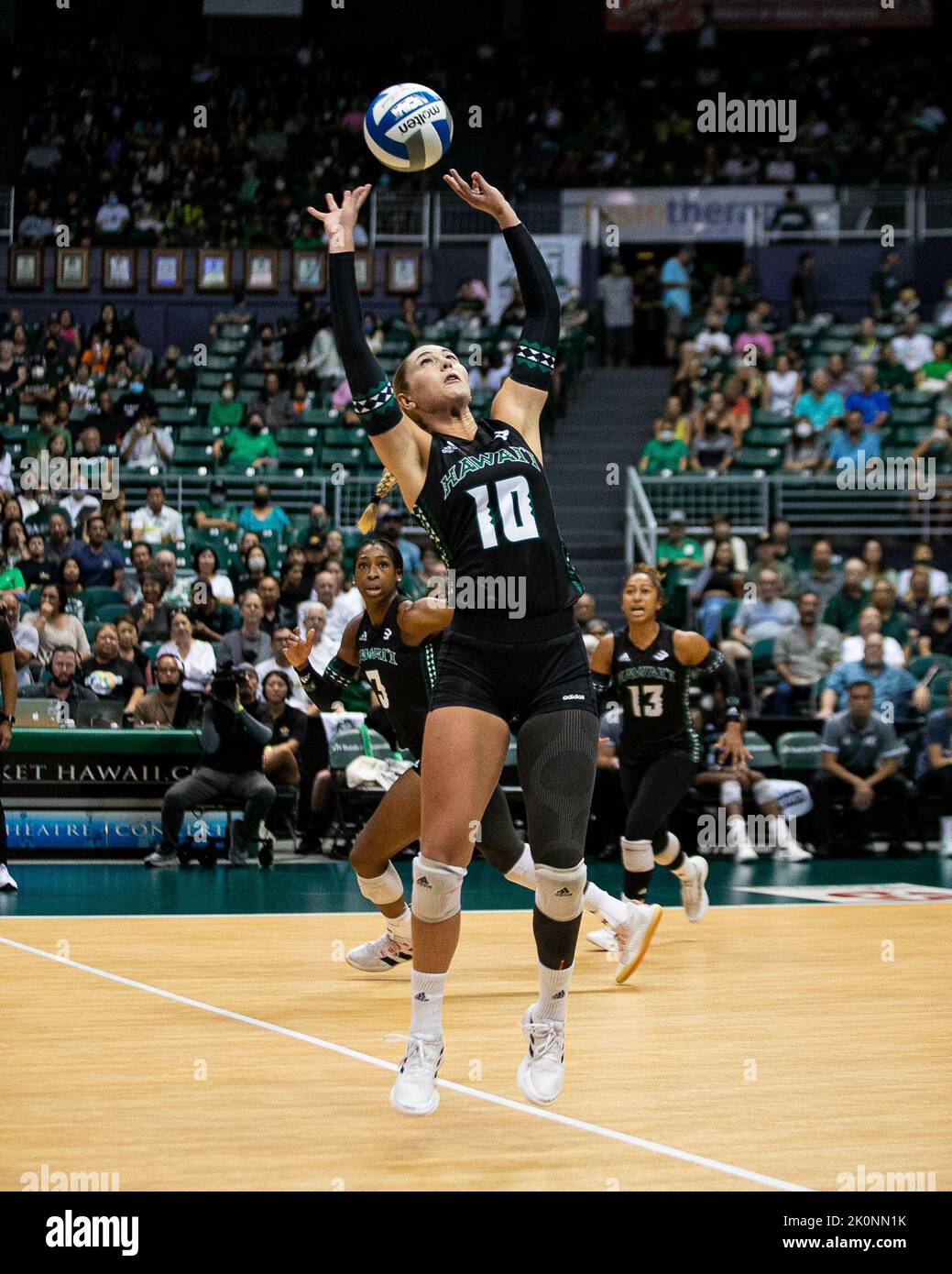 Honolulu, Hawaii. September 10, 2022 - Hawaii setter Kate Lang (10 ...