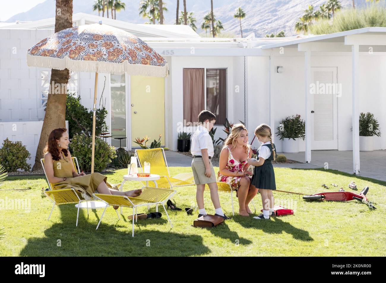 DON'T WORRY DARLING, from left: Olivia Wilde, Marcello Reyes, Florence ...