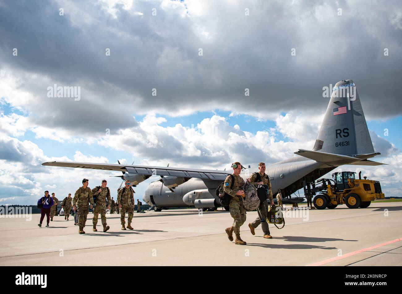 U.S. Air Force Airmen assigned to the 86th Airlift Wing, Ramstein Air ...