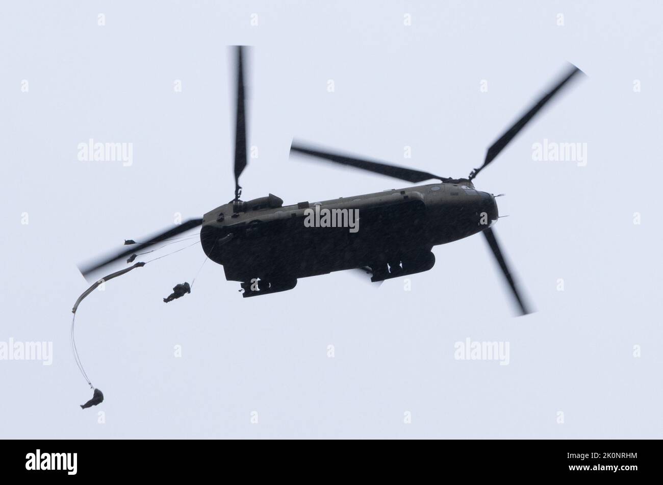 Paratroopers from 6th Brigade Engineer Battalion, 2nd Brigade Combat ...