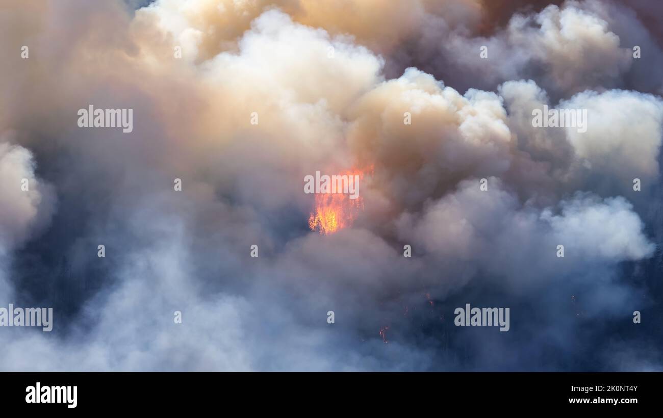 Smoky mountain pollution hi-res stock photography and images - Alamy