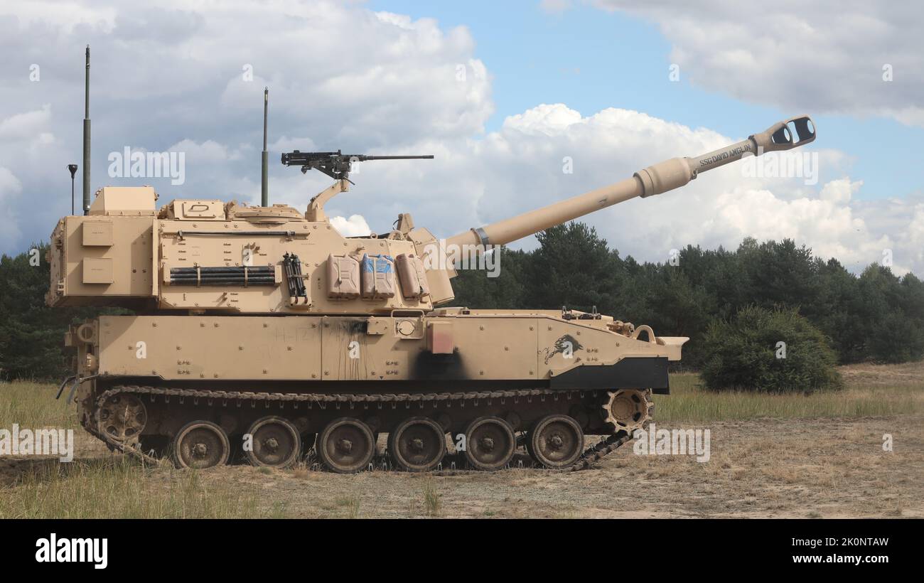 U.S. Army soldiers assigned to 2-82 Field Artillery Regiment, 3rd ...