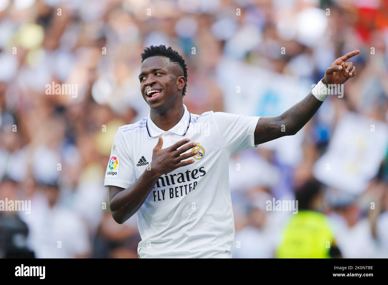 Real madrid vinicius celebrate hi-res stock photography and images - Alamy