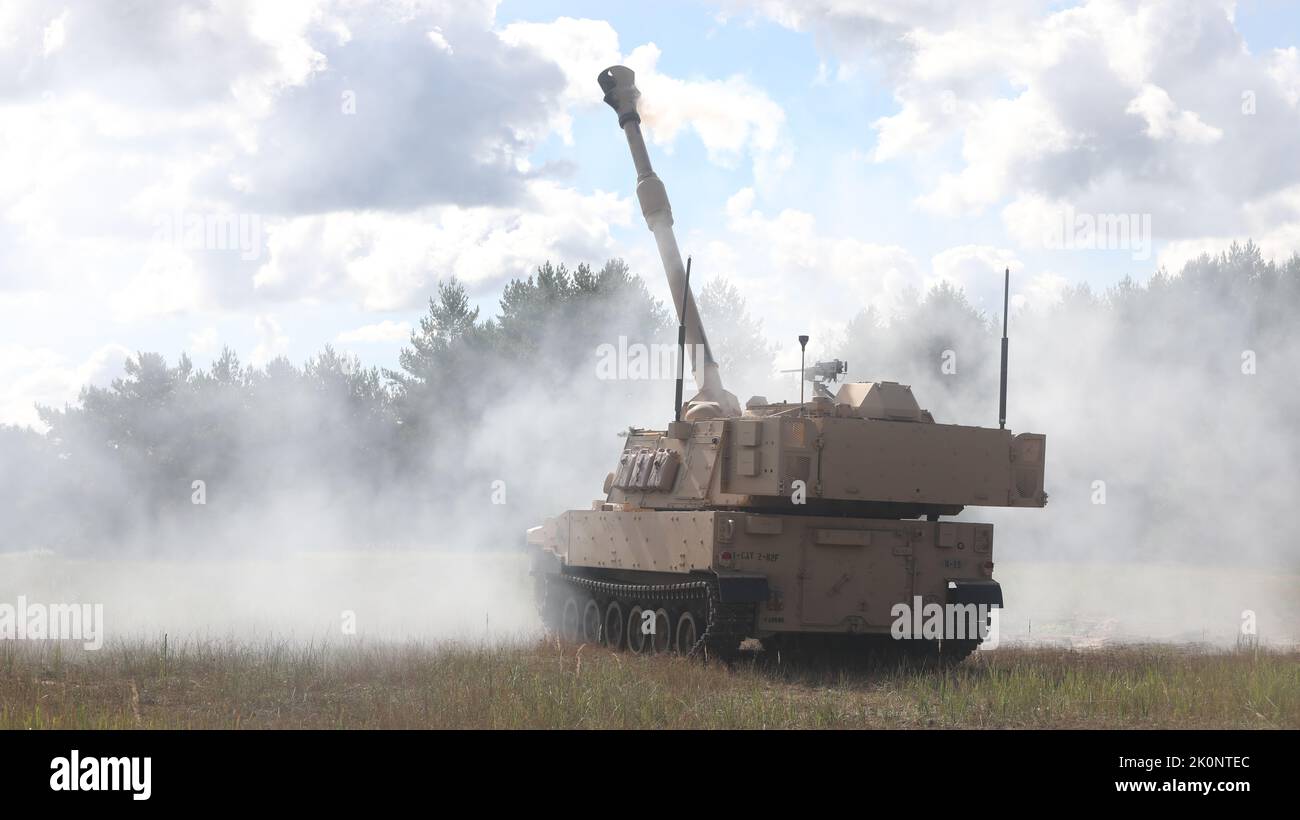 U.S. Army soldiers assigned to 2-82 Field Artillery Regiment, 3rd ...