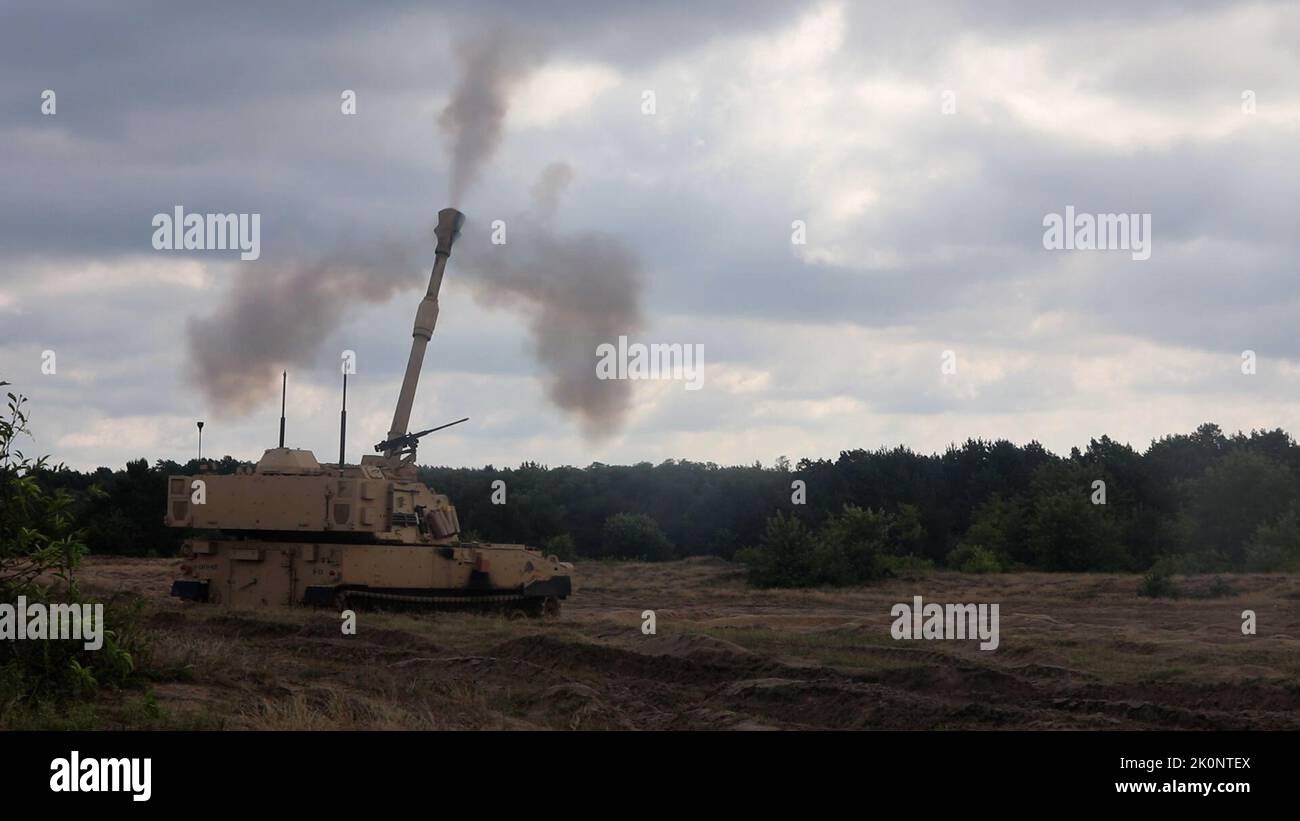 U.S. Army soldiers assigned to 2-82 Field Artillery Regiment, 3rd ...