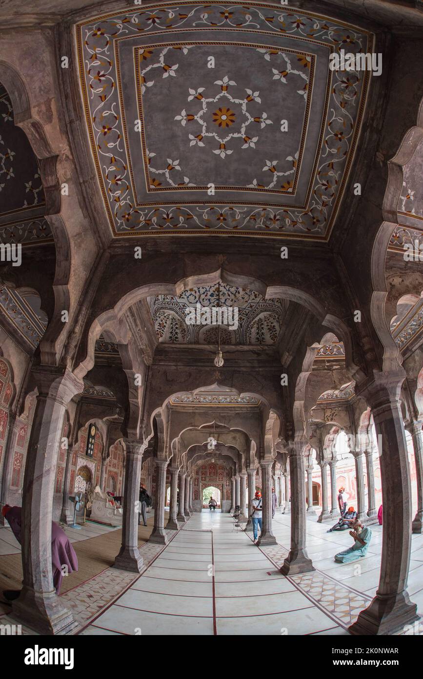 Chiniot, Punjab, Pakistan. 12th Sep, 2022. Pakistani photographers ...