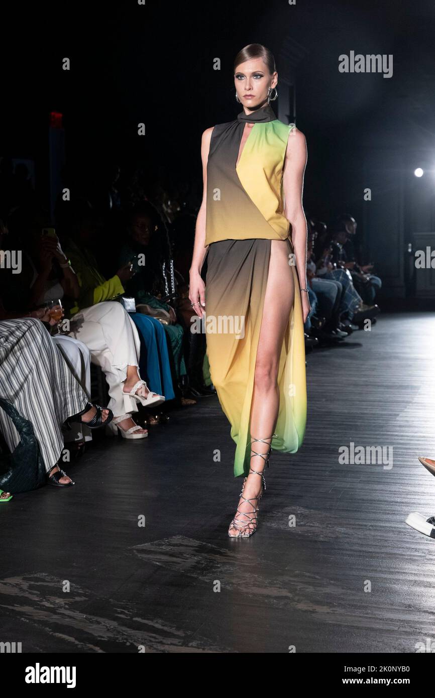 New York, New York, USA. 12th Sep, 2022. Models walk the runway for ...