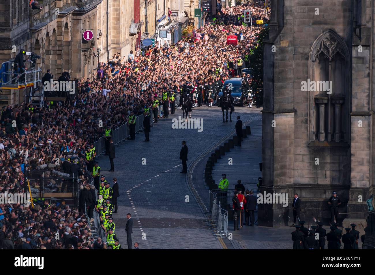 Edinburgh, UK. 12th Sep, 2022. On the way to Queen Elizabeth II's last ...