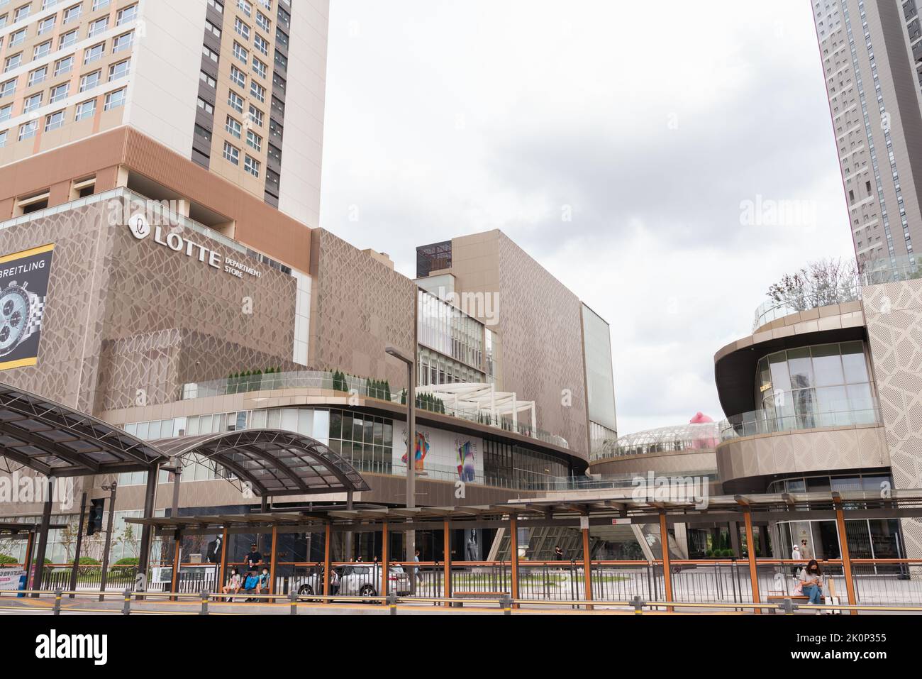 Hwaseong, Korea - September 12, 2022 : Lotte Department Store Dongtan ...