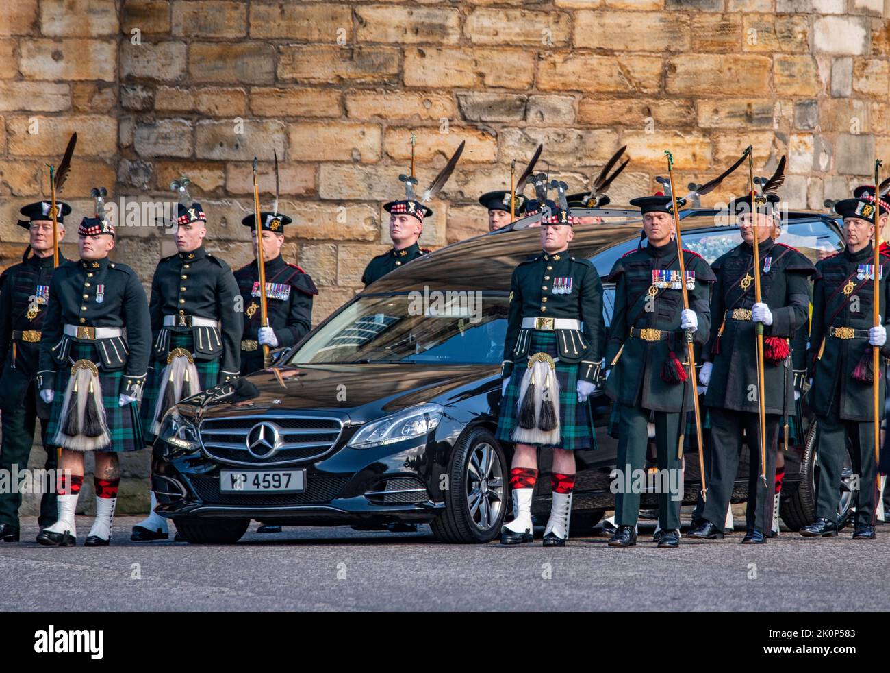 Abbey Strand, Palace of Holyroohouse, Edinburgh, UK. 12th Sep, 2022. UK ...