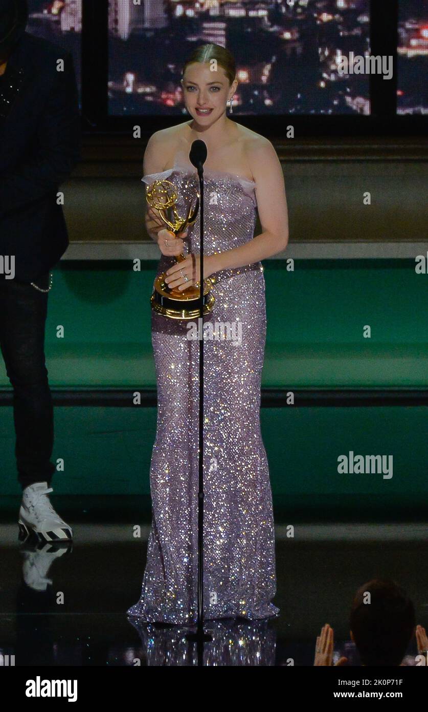 Los Angeles, United States. 12th Sep, 2022. Amanda Seyfried accepts the ...