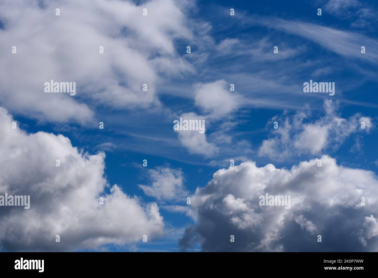 Blue sky daylight daytime hi-res stock photography and images - Alamy