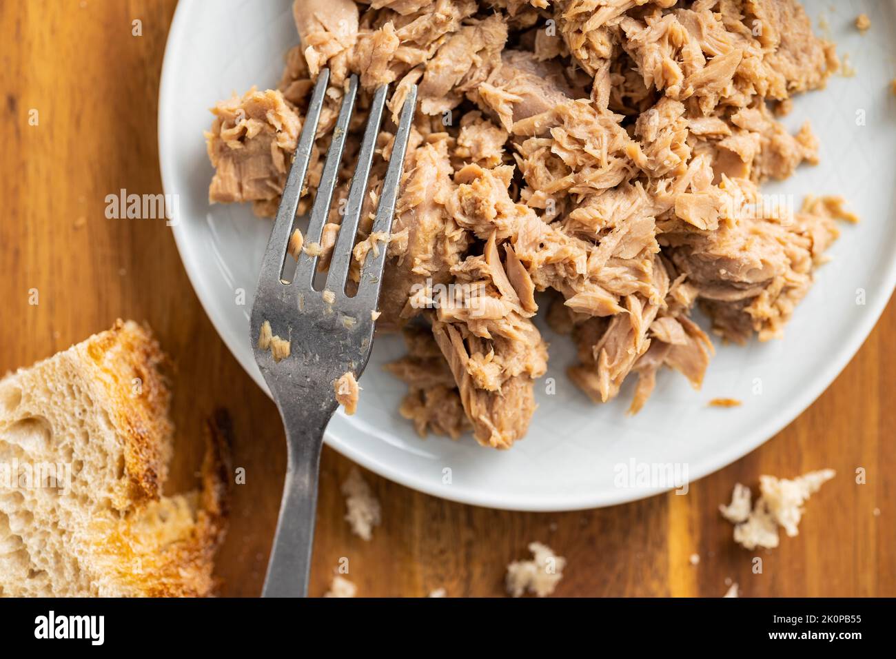 Flat tuna fish hi-res stock photography and images - Alamy