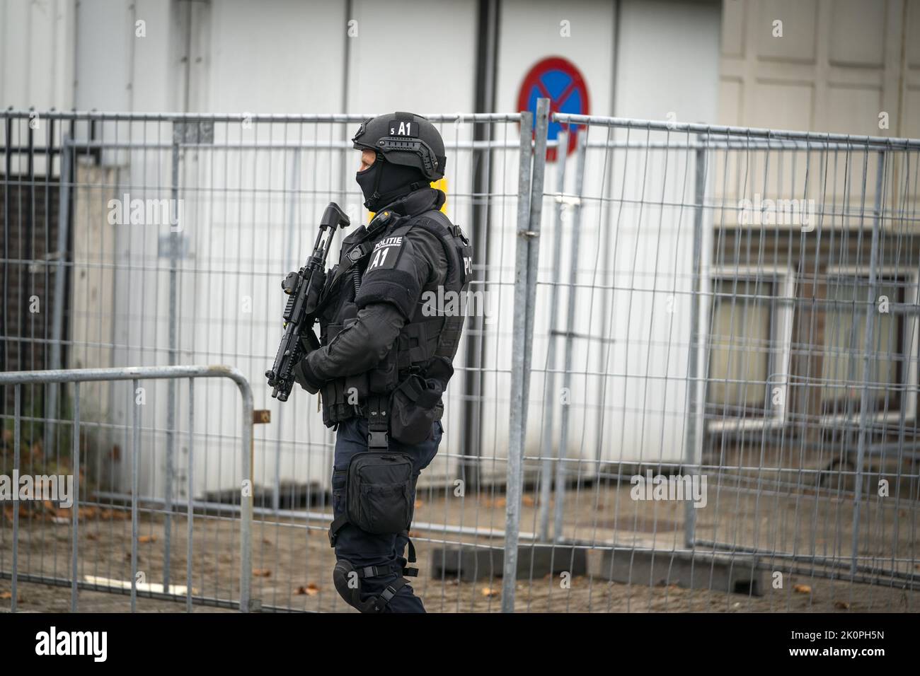 2022-09-13 08:37:52 AMSTERDAM - Security at the bunker in Amsterdam ...