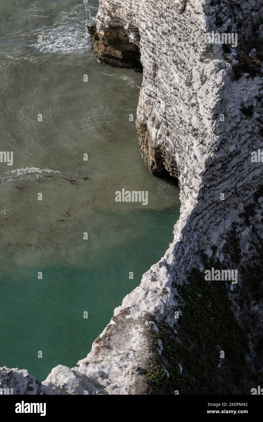 A vertical view of a cliff with ocean on the left side Stock Photo - Alamy