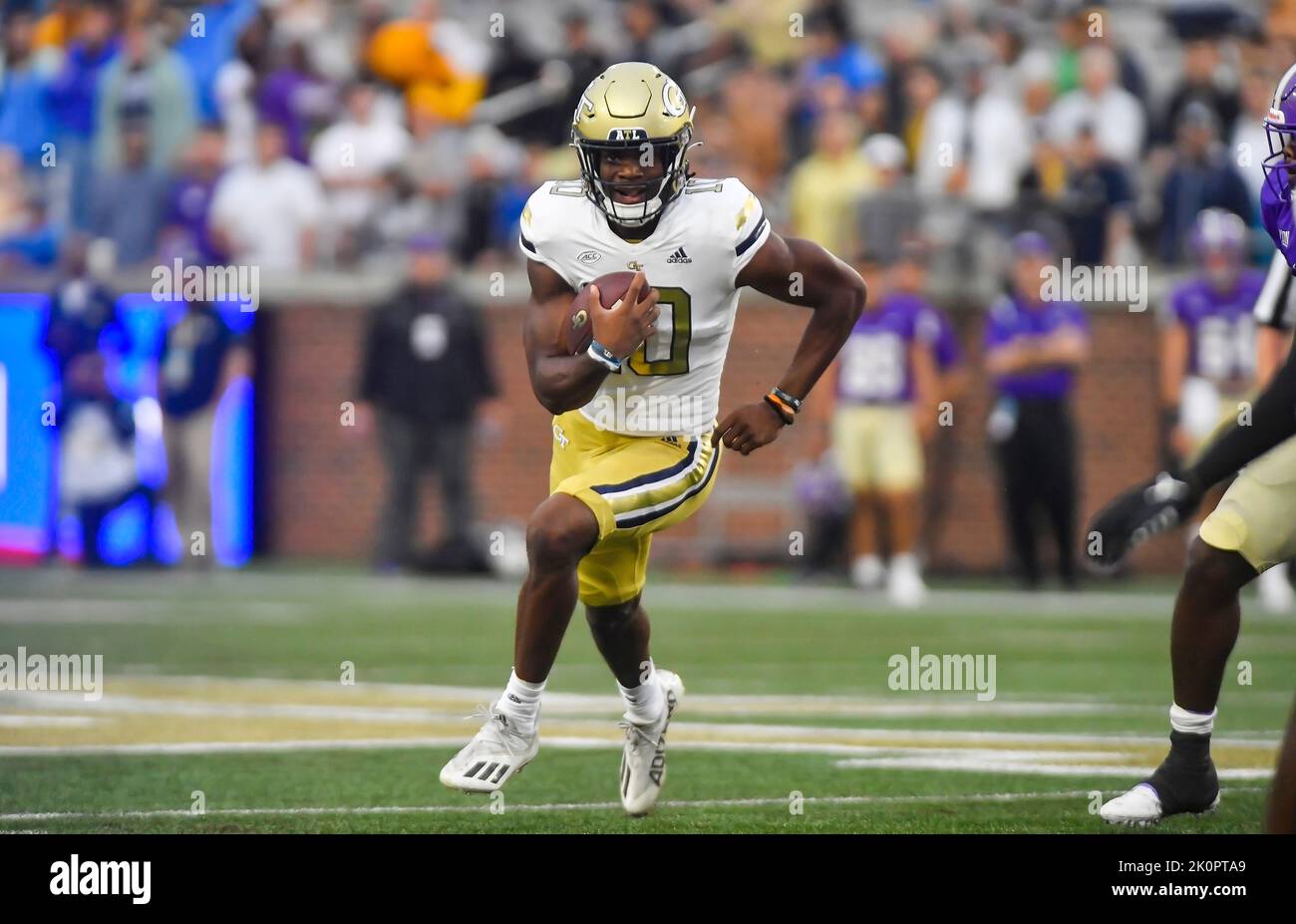 September 10, 2022: Georgia Tech Yellowjackets quarterback Jeff Sims ...
