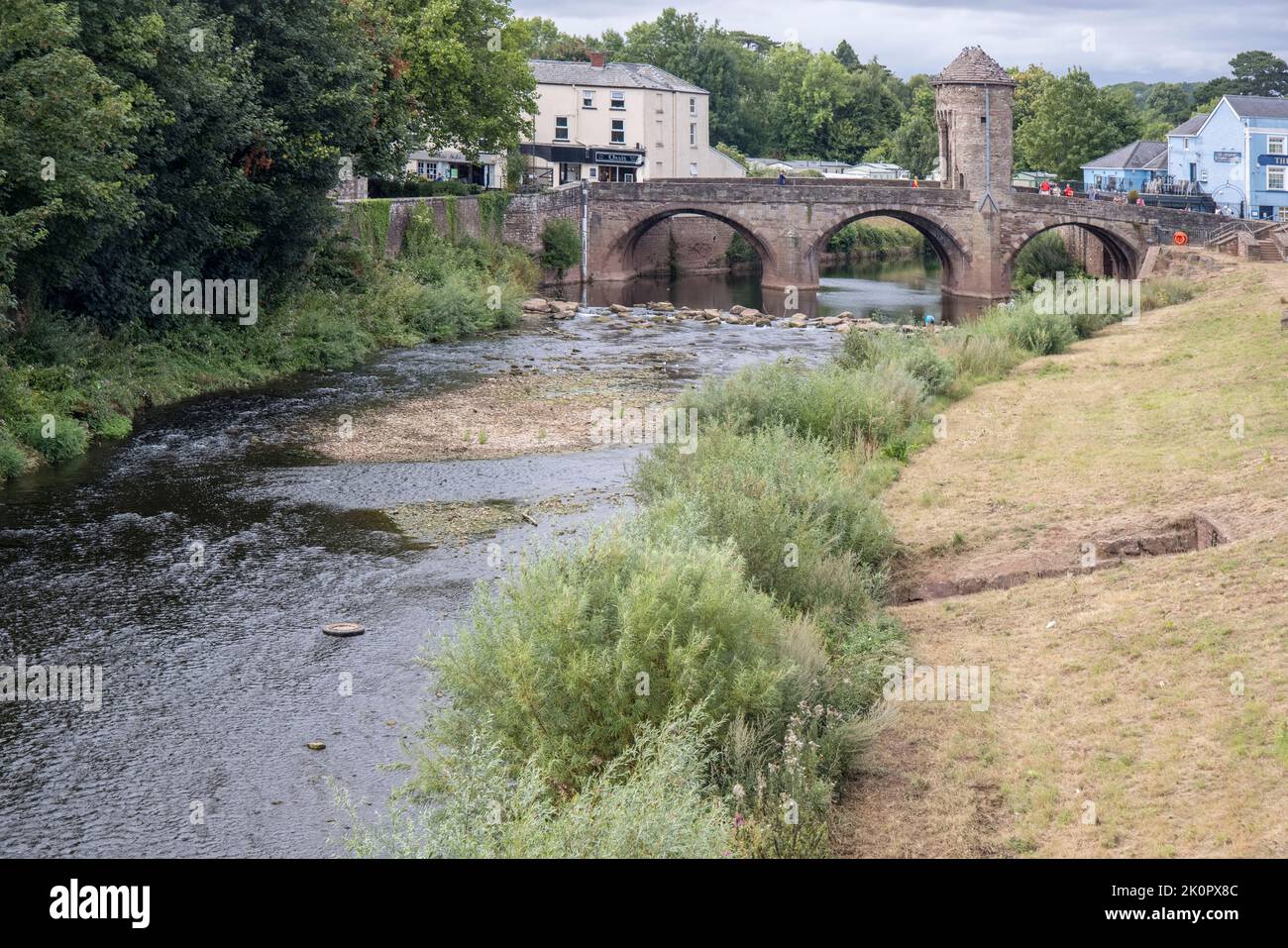 the river wye flowing through the welsh town of monmouth monmouthshire ...