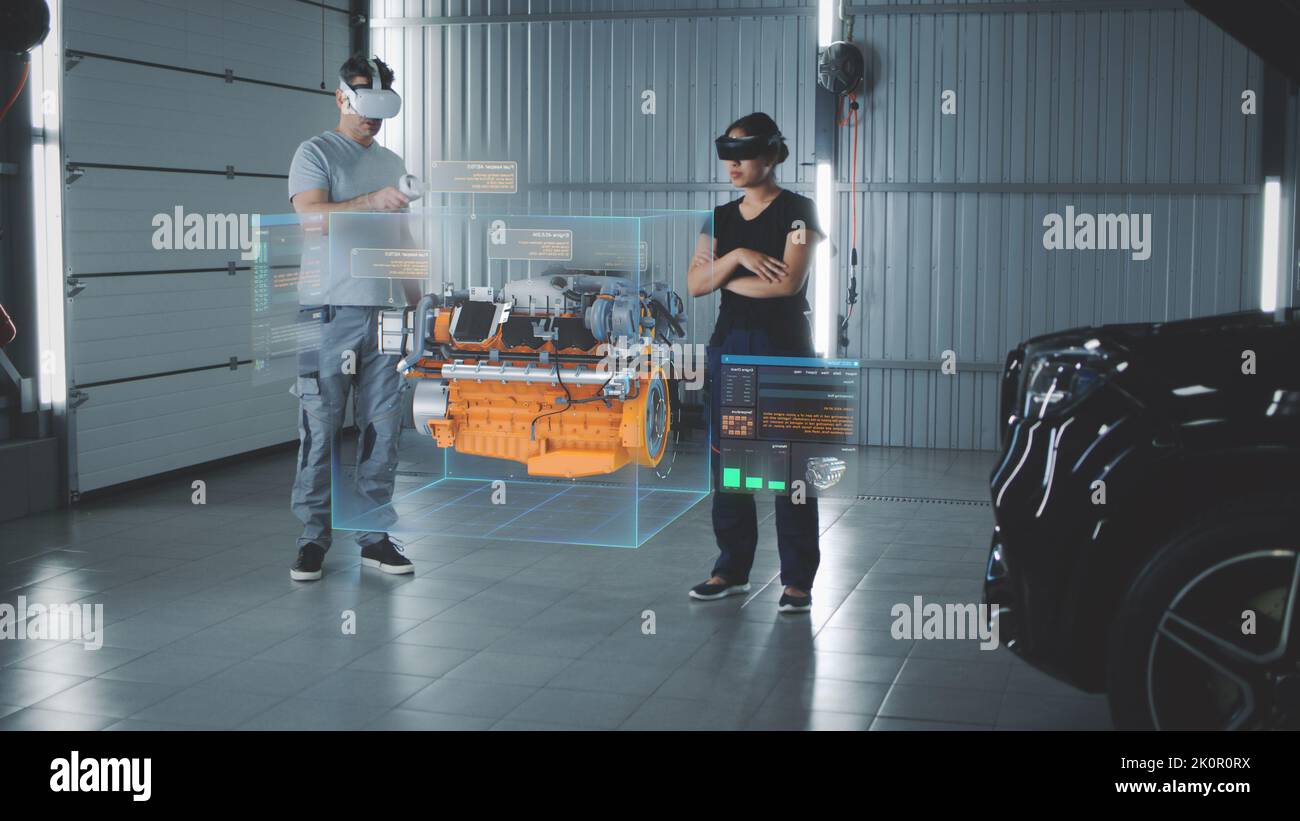 Two service manager engineers use virtual reality technology to ... Two service manager engineers use virtual reality technology to ...