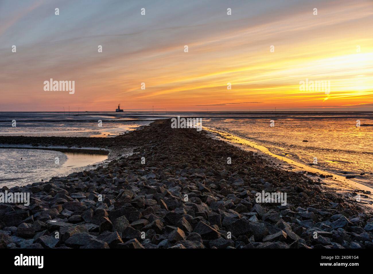 Germany's only oil rig "Mittelplate" at night Stock Photo - Alamy