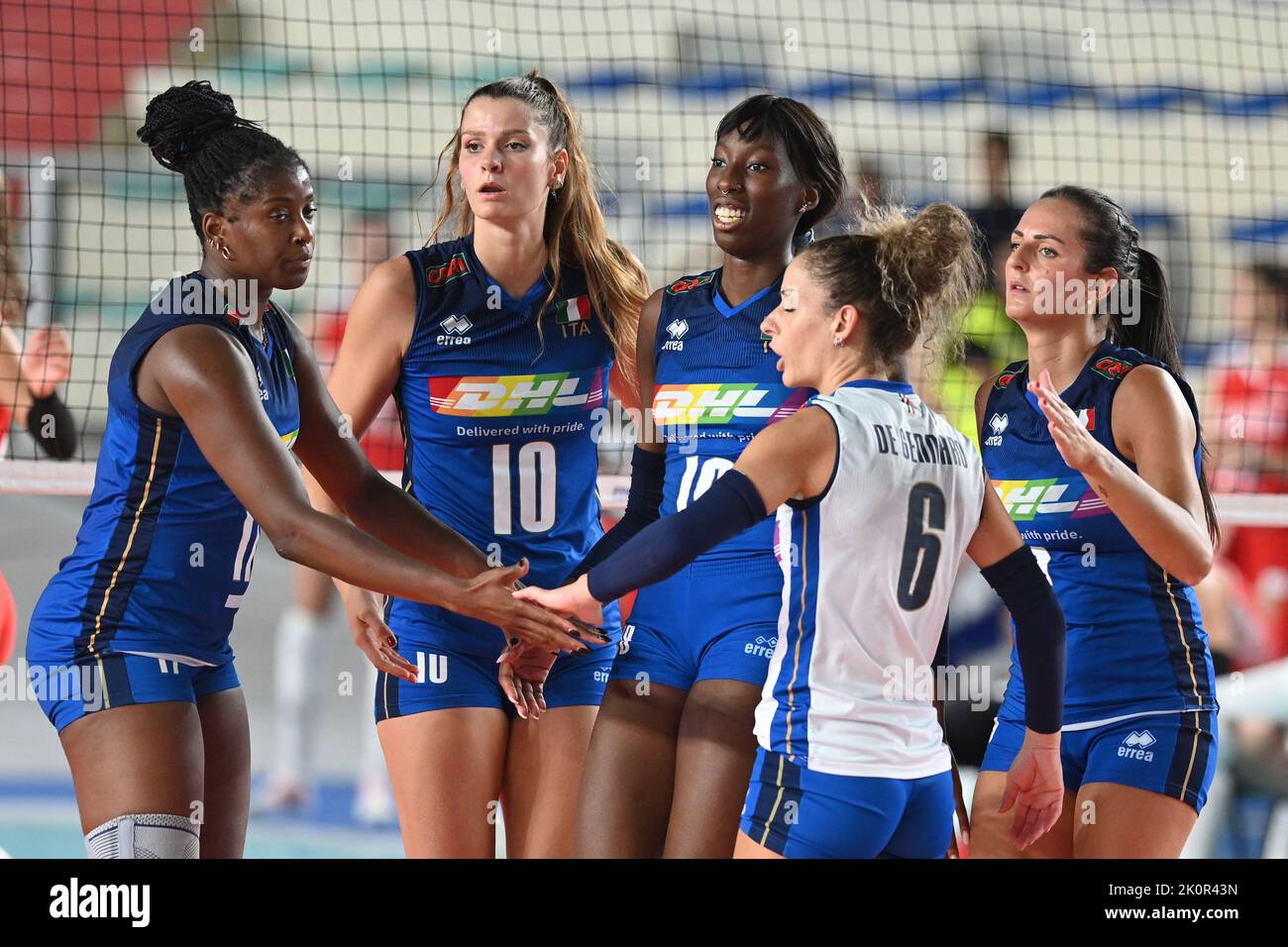 Naples, Italy. 12th Sep, 2022. Italy team celebrate after point during ...