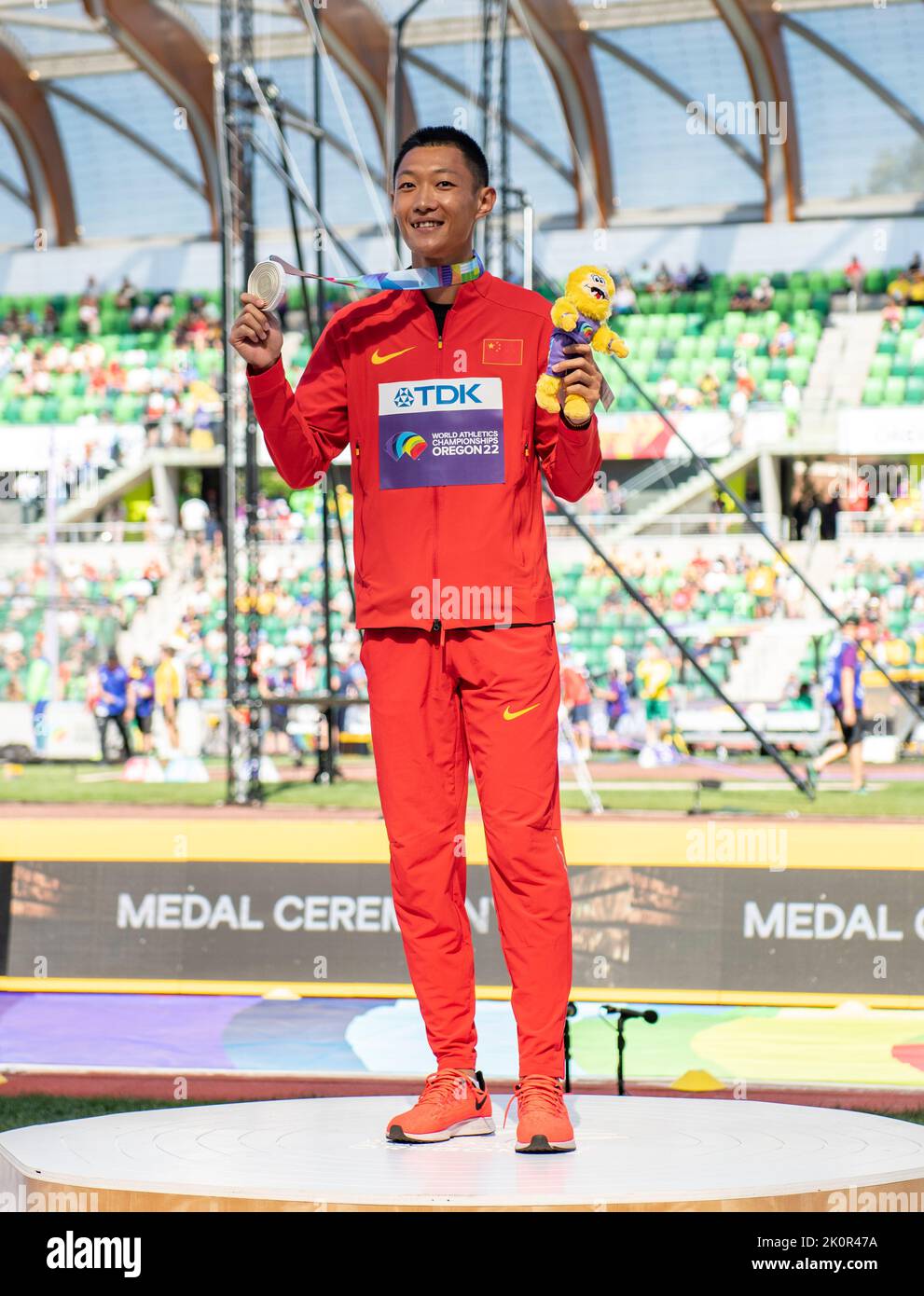 Jianan Wang of China receives the gold medal for competing in the men’s ...