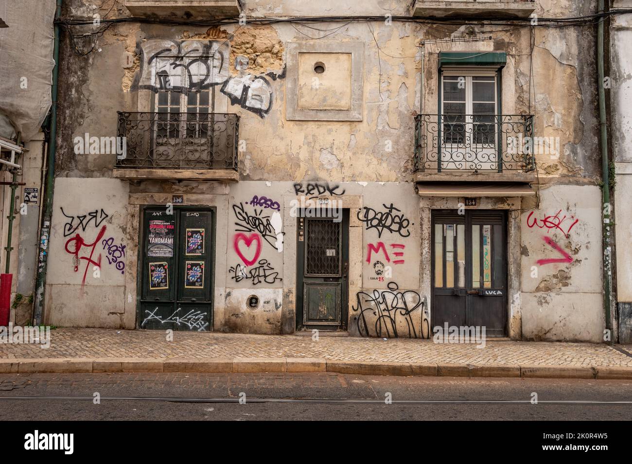Lisbon, September 11th 2022: Street scene in Lisbon Stock Photo - Alamy
