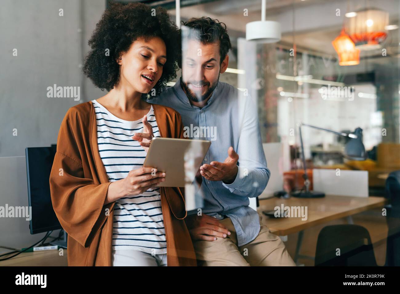 African american working group hi-res stock photography and images - Alamy