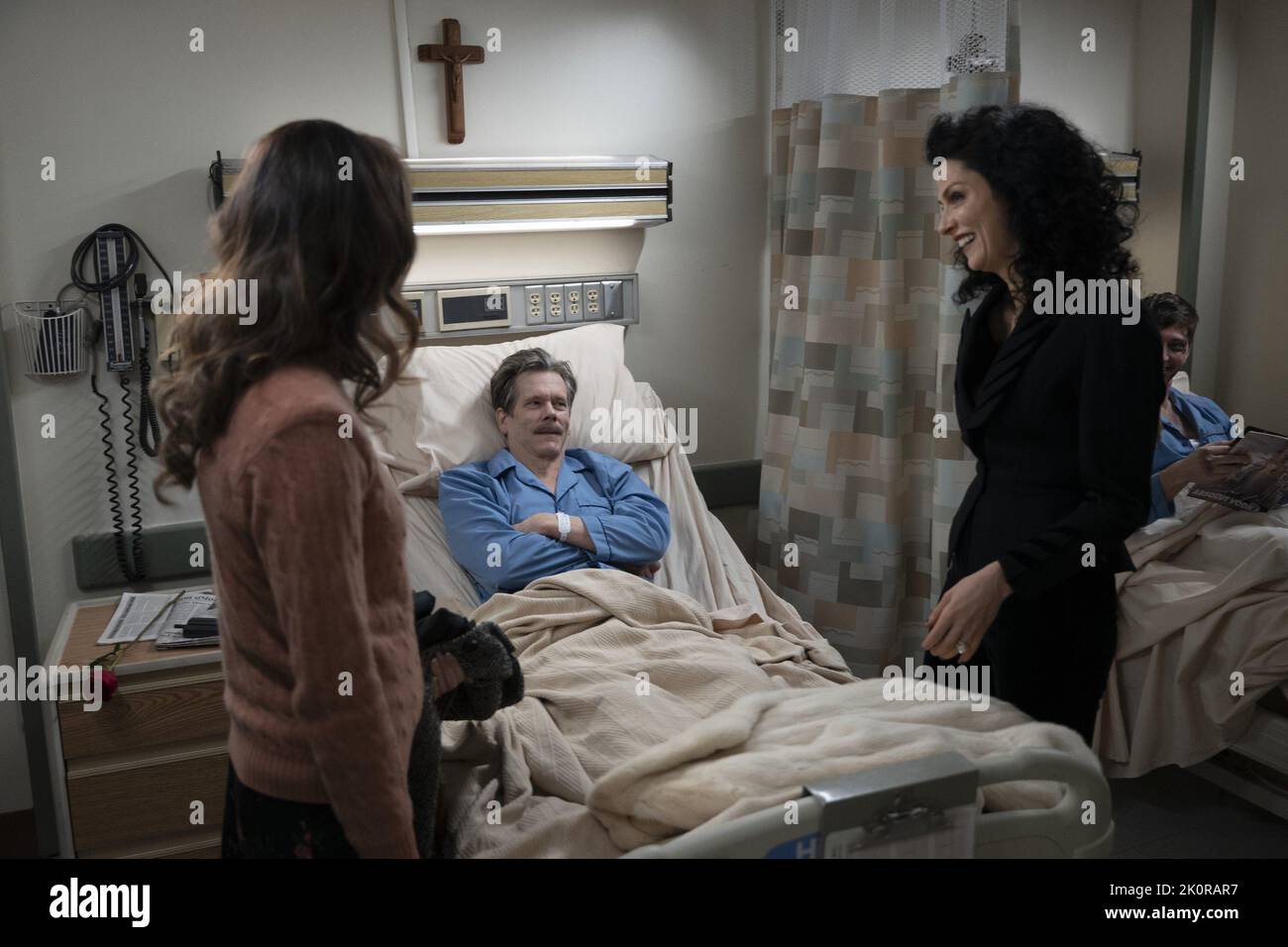 CITY ON A HILL, from left: Jill Hennessy, Kevin Bacon, Joanne Kelly ...