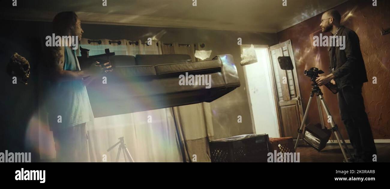 SOMETHING IN THE DIRT, from left: Justin Benson, Aaron Moorhead, 2022 ...