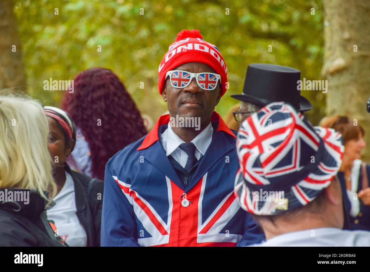 Royal superfan hi-res stock photography and images - Alamy