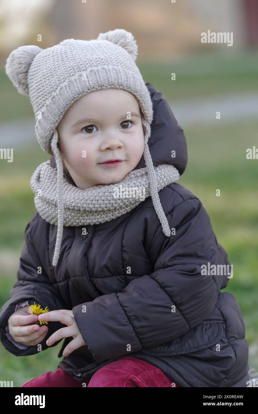 2 years child outdoors portrait Stock Photo - Alamy