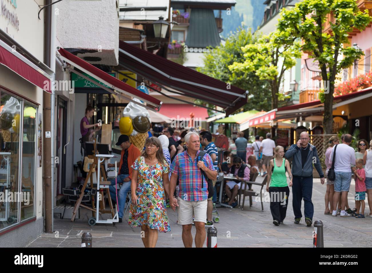 Zell am see austria shops hi-res stock photography and images - Alamy