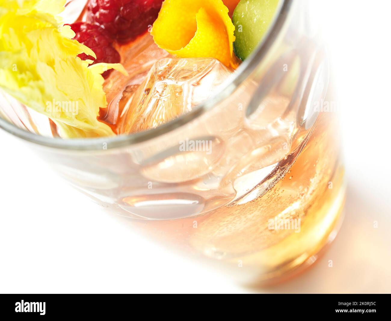 Summer cocktail drinks full of ice and fruit. Check out my full range ...
