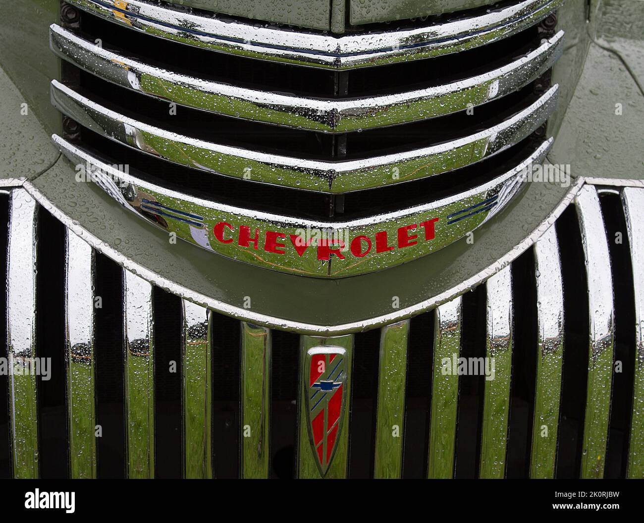 Vintage Chevrolet Car Radiator Grill and Badge Stock Photo - Alamy