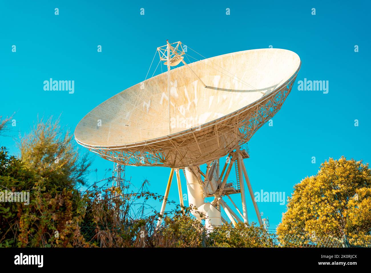 Earth based astronomical radio telescope. Radio telescopes used in ...