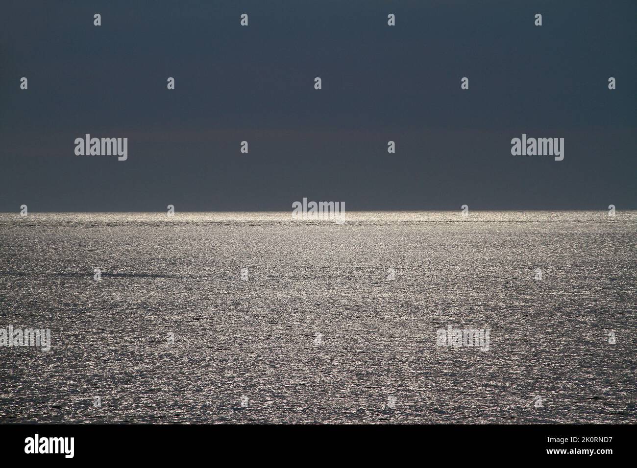 Plain sea background hi-res stock photography and images - Alamy