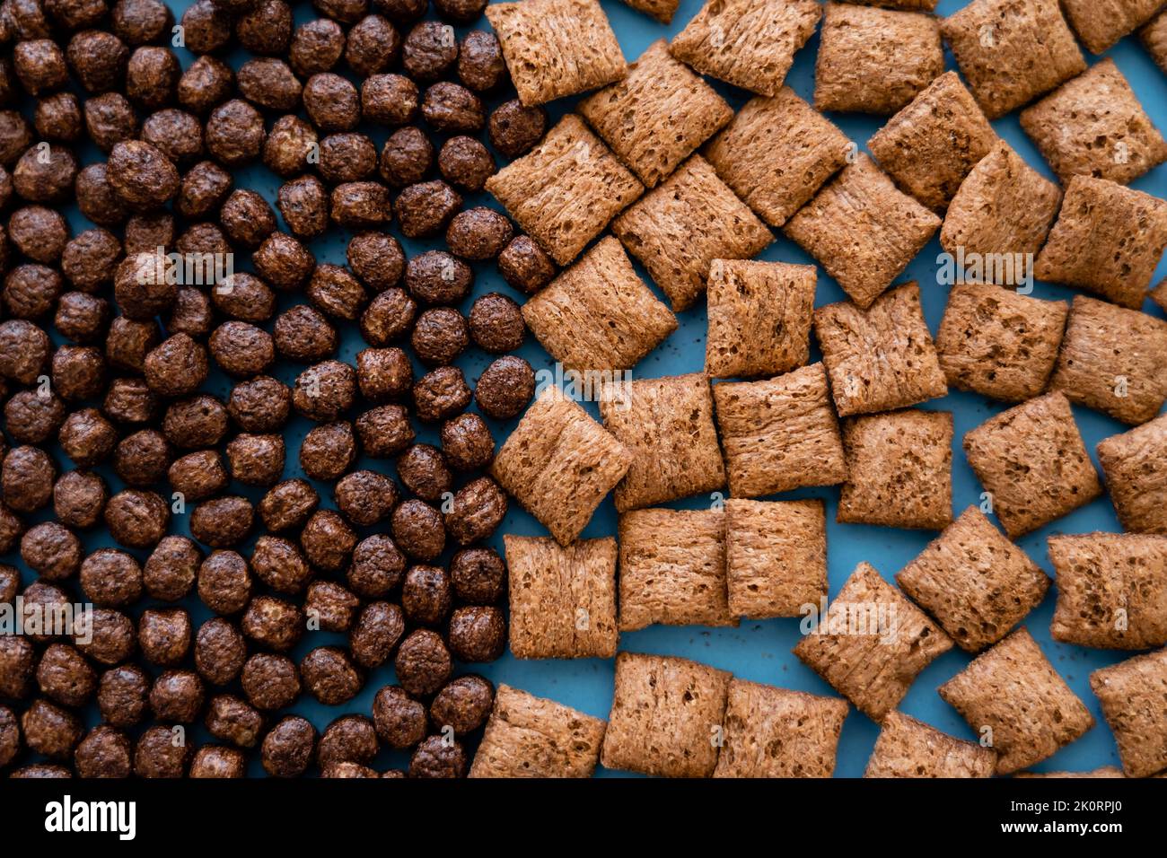 Cocoa puffs cereal hi-res stock photography and images - Alamy