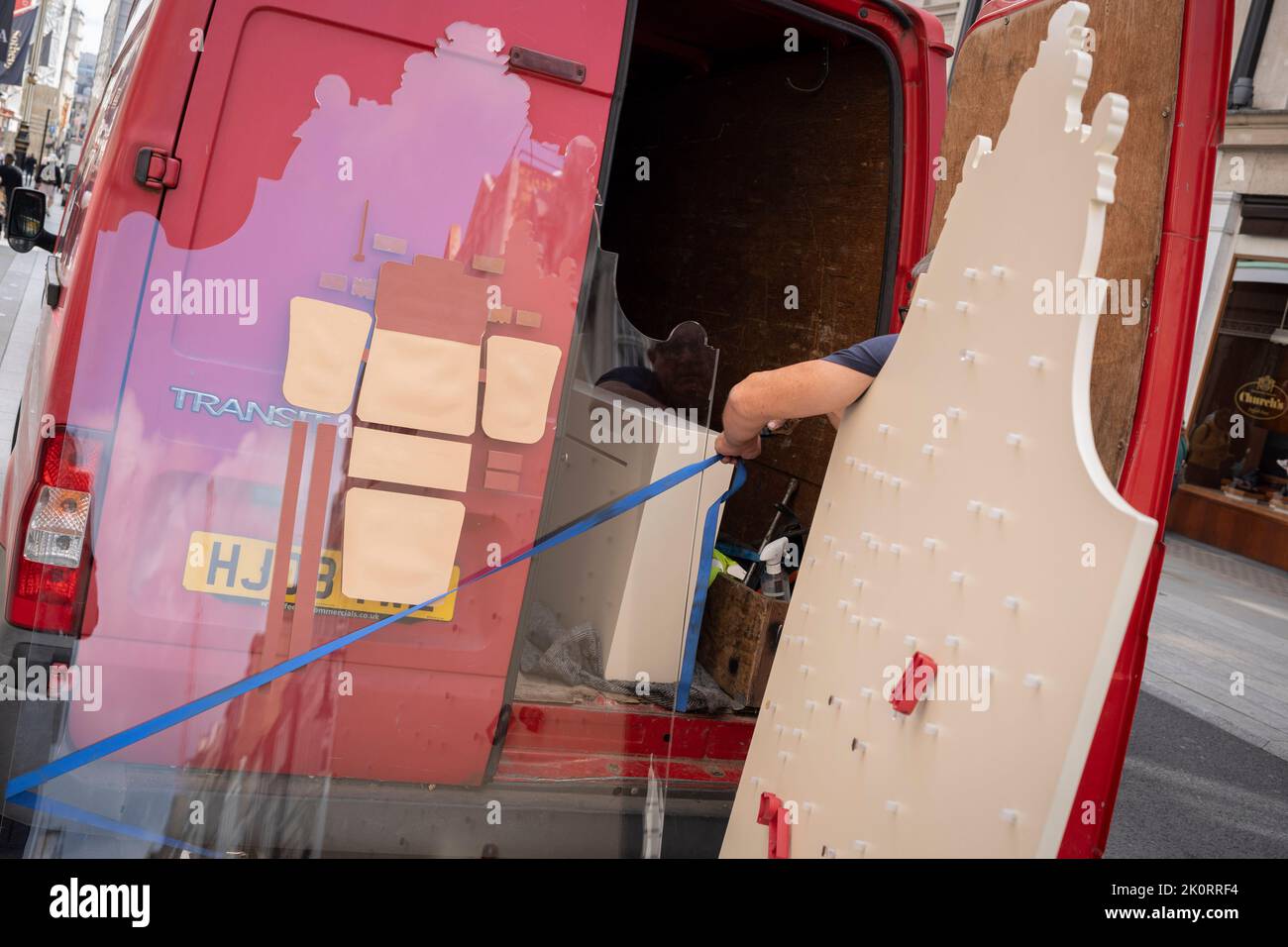 Comtractor hi-res stock photography and images - Alamy