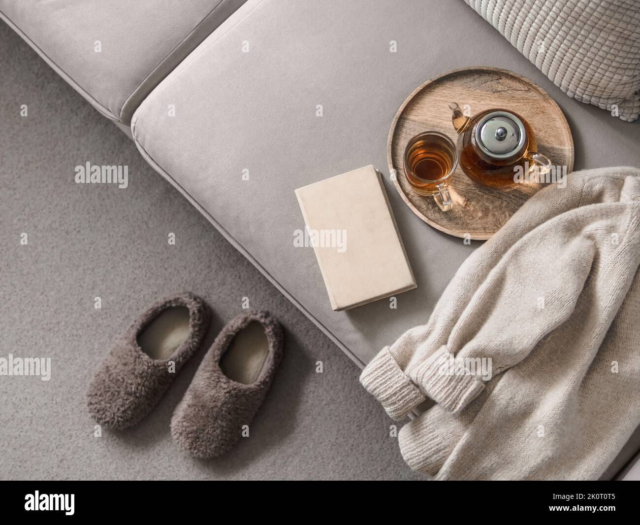 Cashmere sweater hi-res stock photography and images - Alamy