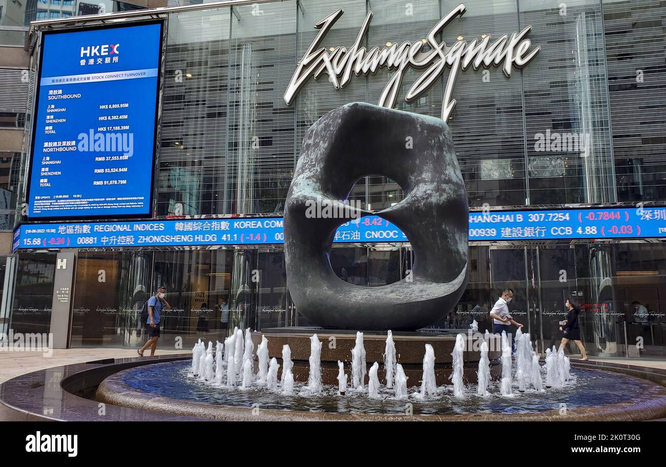 Past signage hi-res stock photography and images - Alamy