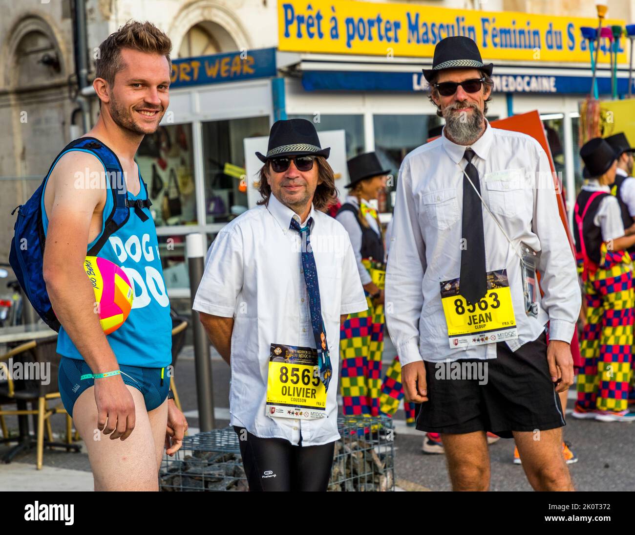 Baywatch and Blues Brothers. Before the Marathon des Chateaux du Medoc ...