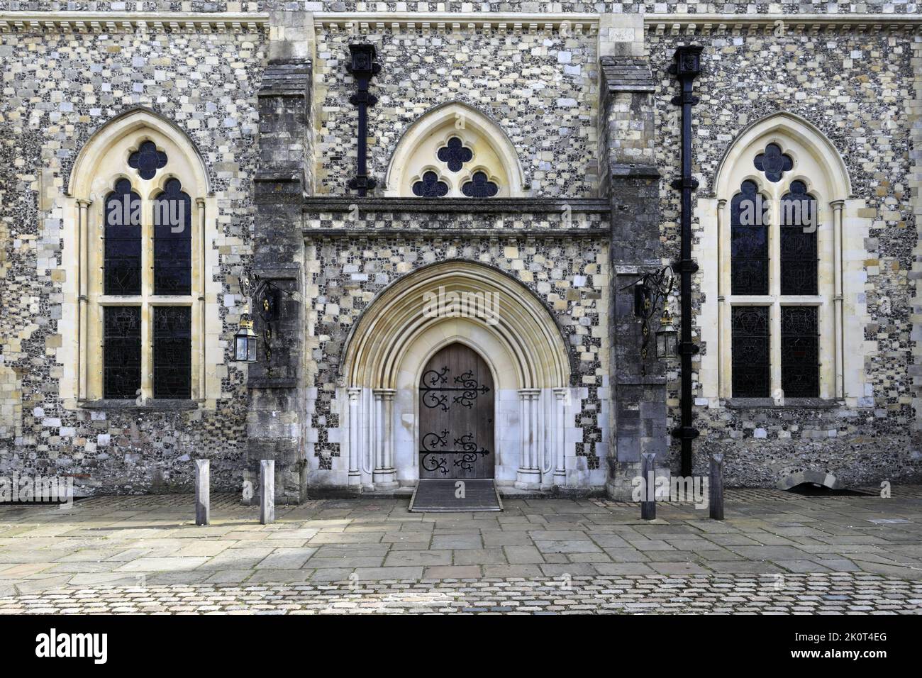Winchester medieval gates hi-res stock photography and images - Alamy