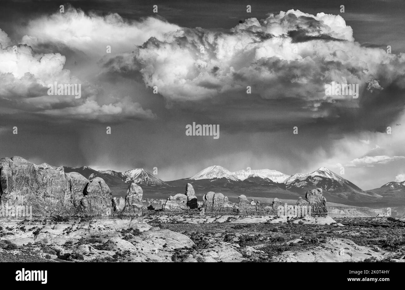 Black arch arches national park hi-res stock photography and images - Alamy