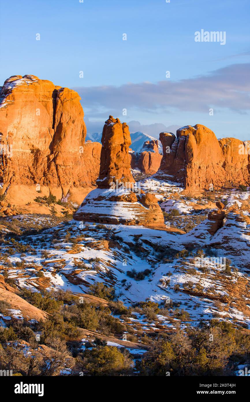 Entrada sandstone spires & Parade of Elephants with winter snow in ...
