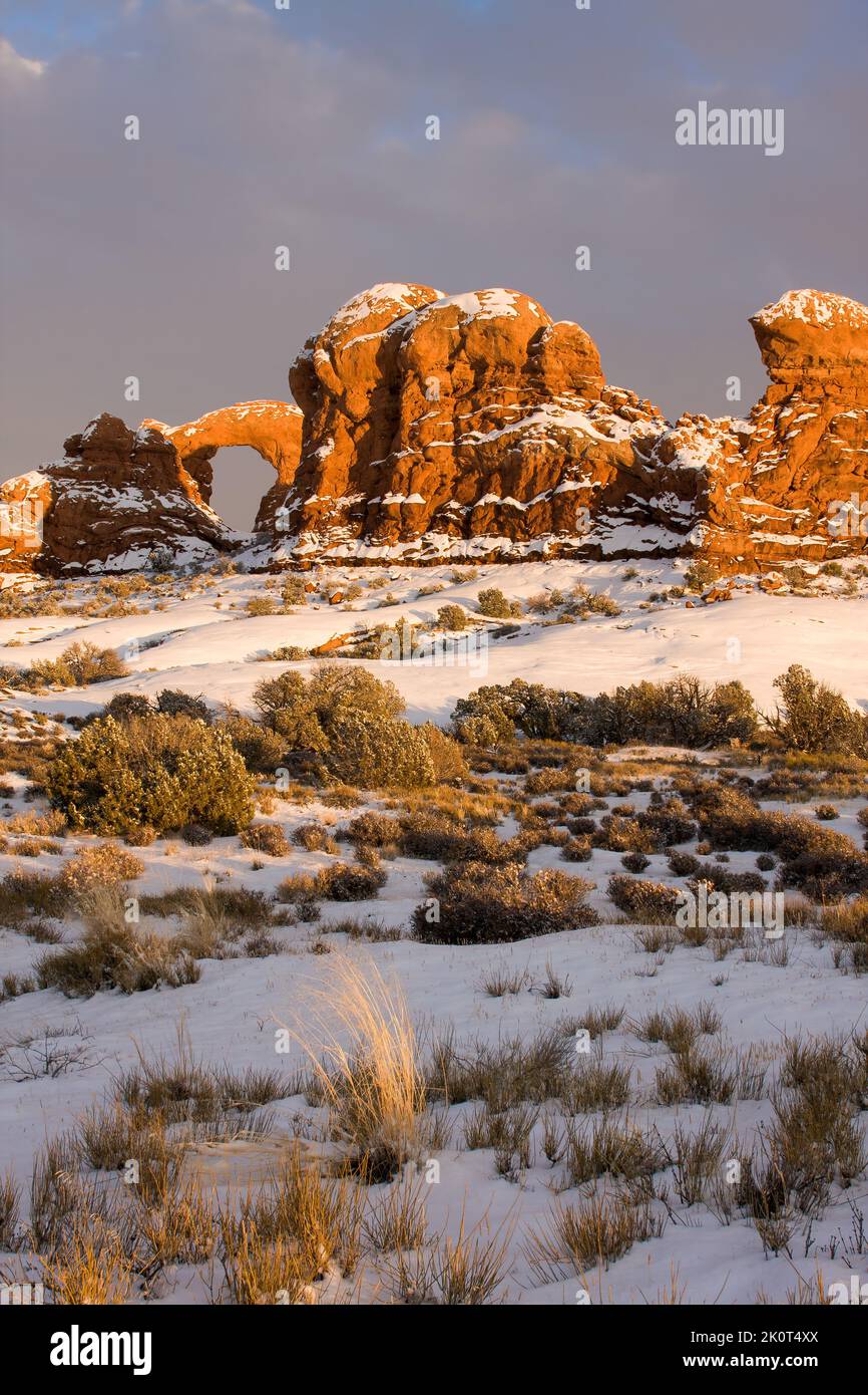 Turret Arch with snow after a winter storm in the Windows Section of ...