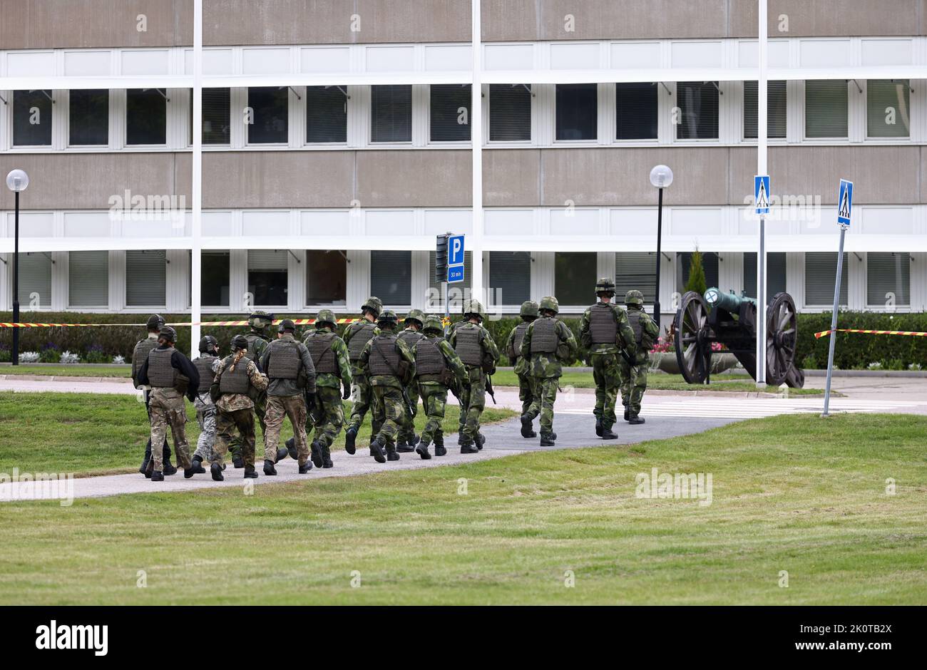 During Saturday, the Life Guard and the Armed Forces in KungsŠngen ...