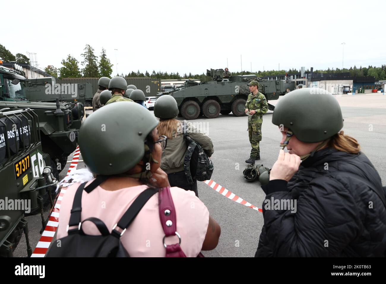 During Saturday, the Life Guard and the Armed Forces in Kungsängen ...