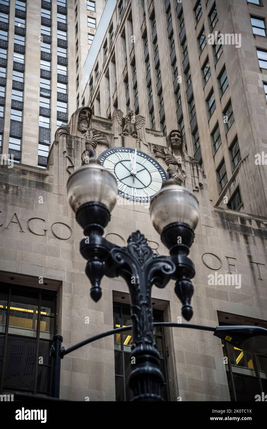 Facade of the Chicago Board of Trade Building, an Art Deco skyscraper ...