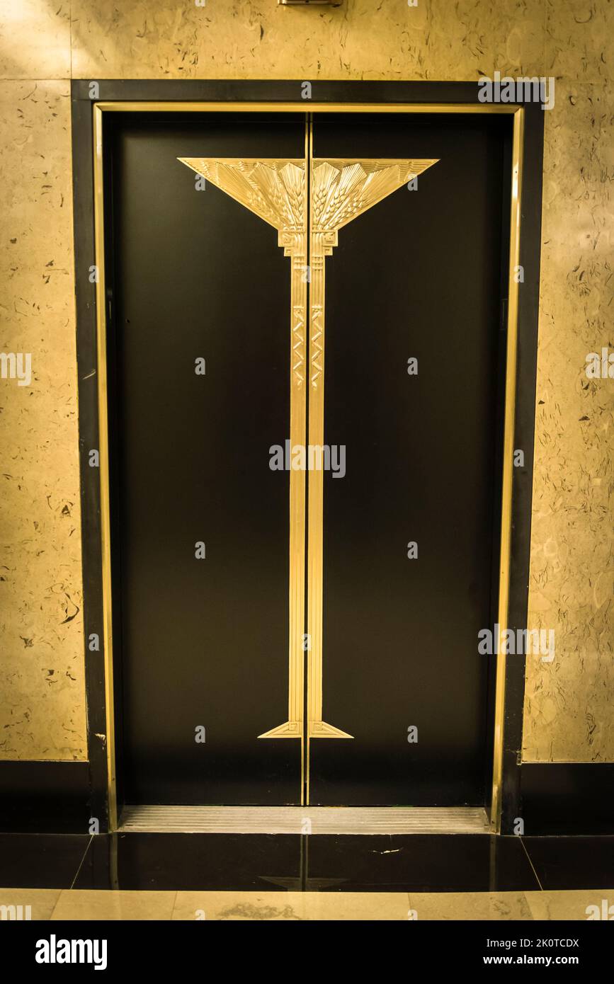 Lift door at the Chicago Board of Trade Building, an Art Deco ...