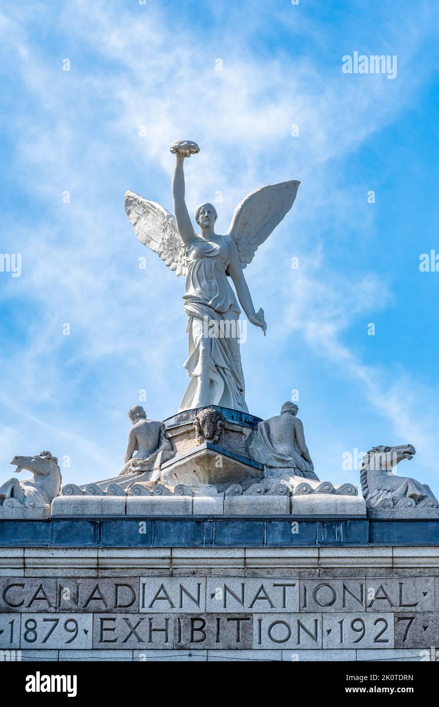 Victory sculpture hi-res stock photography and images - Alamy